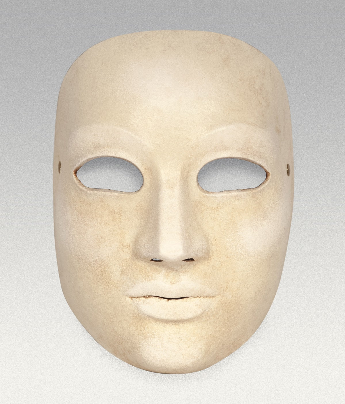 Medium neutral mask by Pirate Mask Studio – Atelier Pirate